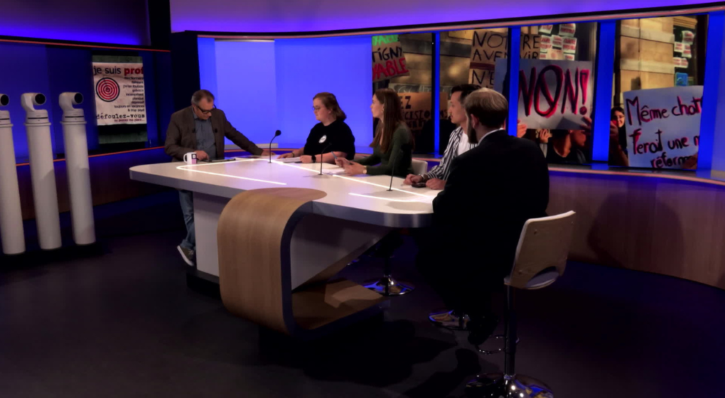 “On continuera à se battre” : malgré un vote annoncé, la mobilisation ...